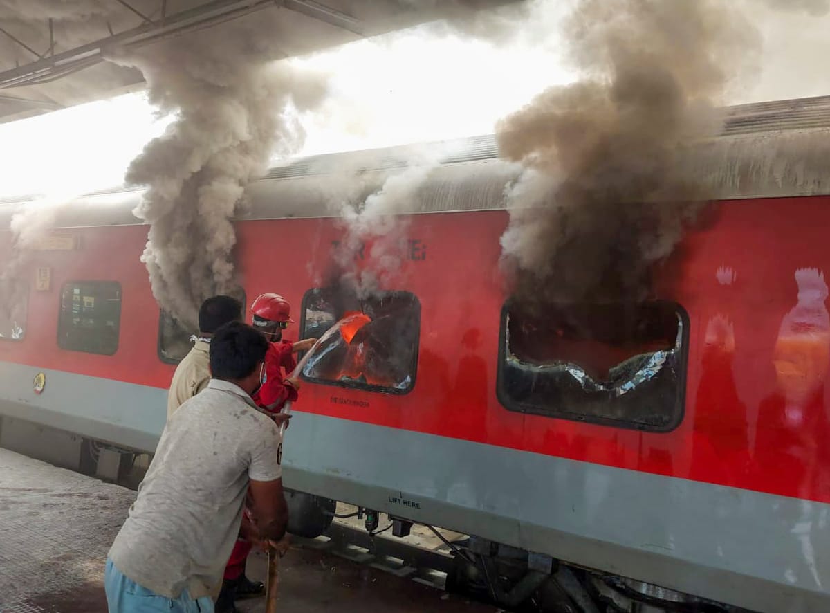 Track record on tatanagar-ernakulam express fire